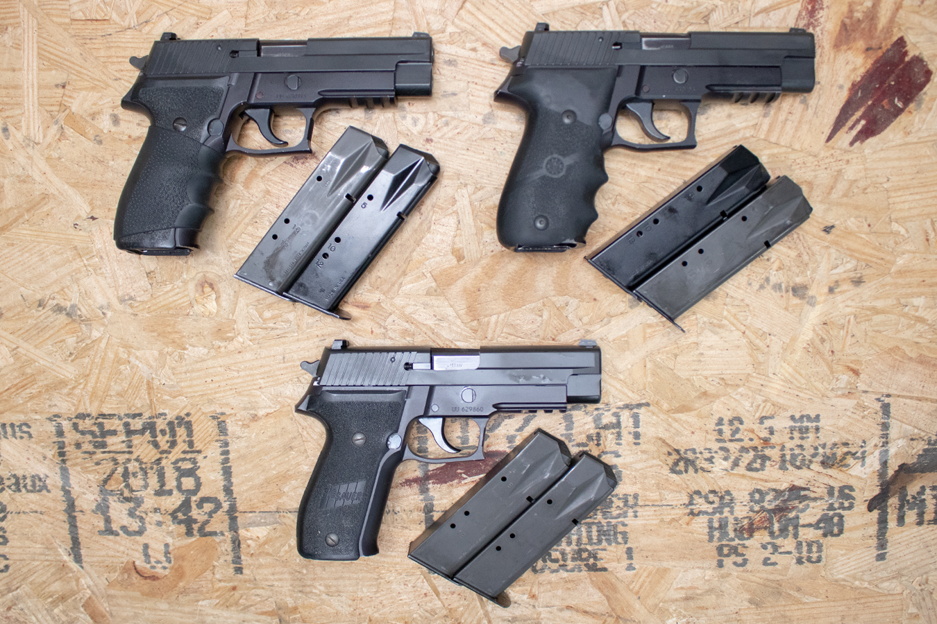 Sig Sauer P226R 40 S&W Police Trade-In Pistols (Very Good Condition ...
