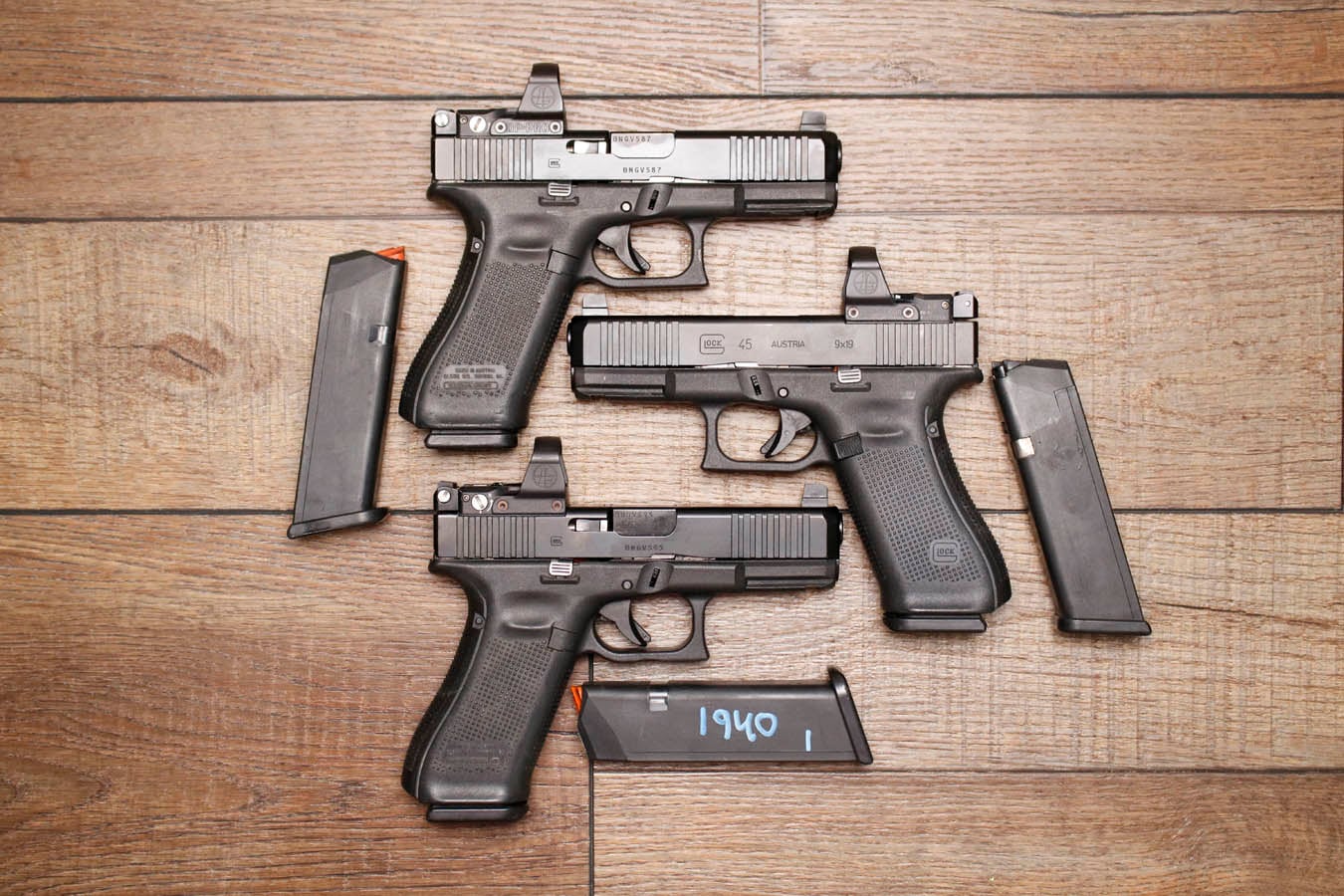 Glock 45 9mm Police Trade-In Pistol with Night Sights and Leupold Delta ...