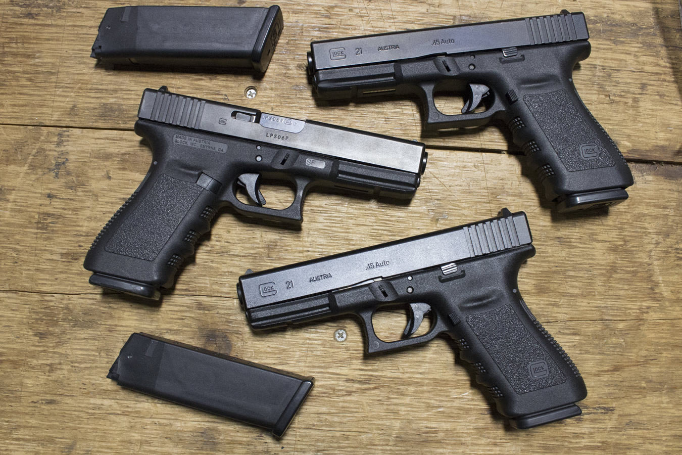 Glock 21SF Gen3 45 ACP Police Trade ins Very Good Condition Glock 21SF Gen3 45 ACP Police Trade ins Very Good Condition