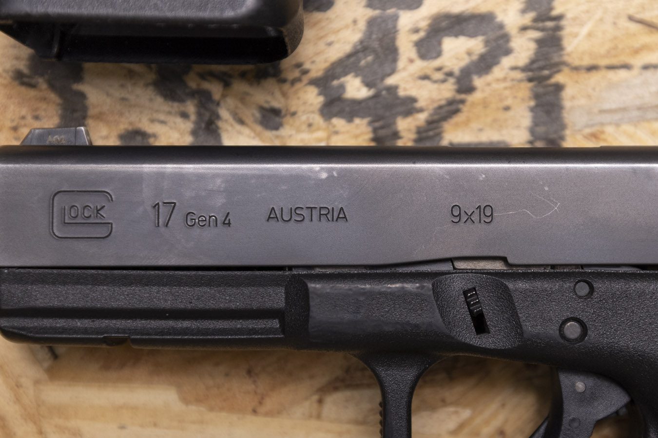 Glock 17 Gen4 9mm Police Trade-ins with Night Sights (Fair Condition ...