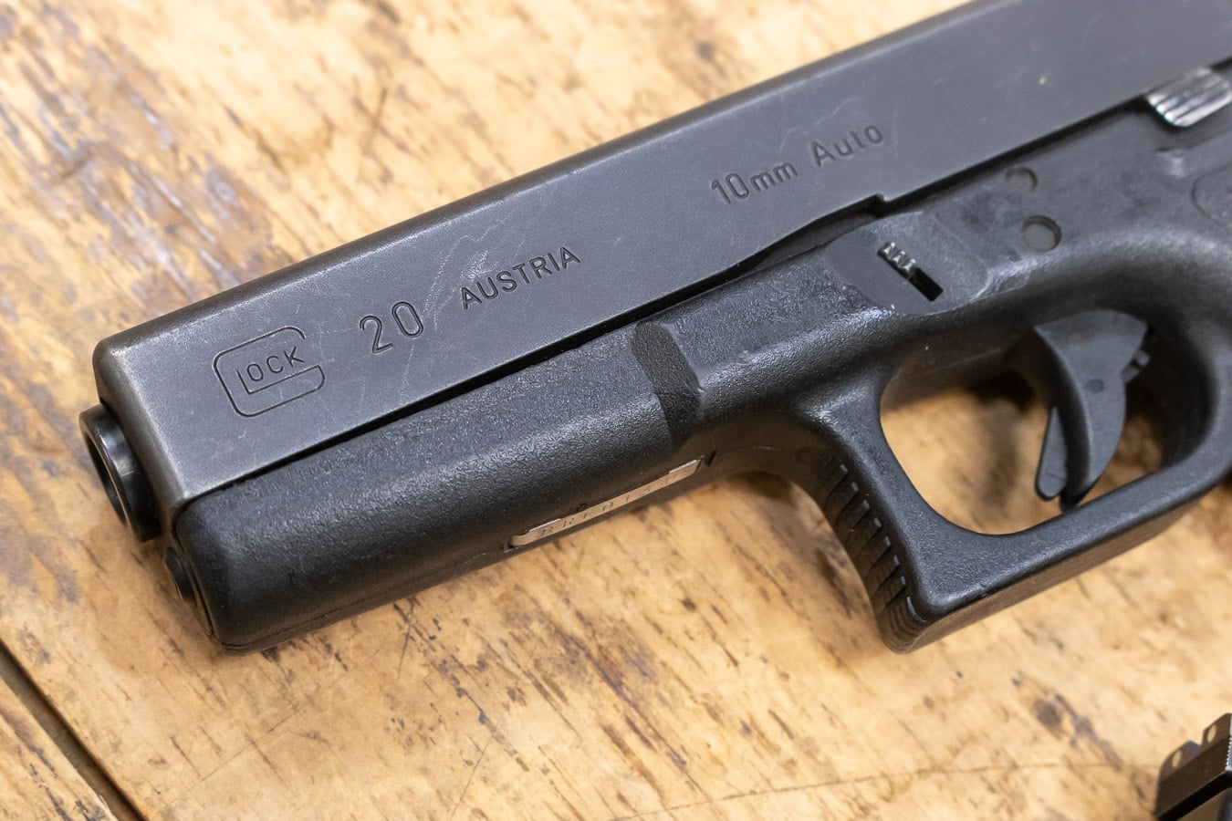Glock 20 Gen2 10mm Police Trade-in Pistols | Sportsman's Outdoor Superstore