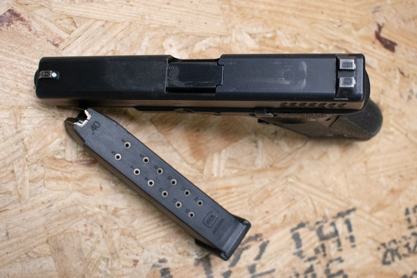 Glock 22 40 S&W Police Trade-In Pistol with Scalloped Slide Cuts ...