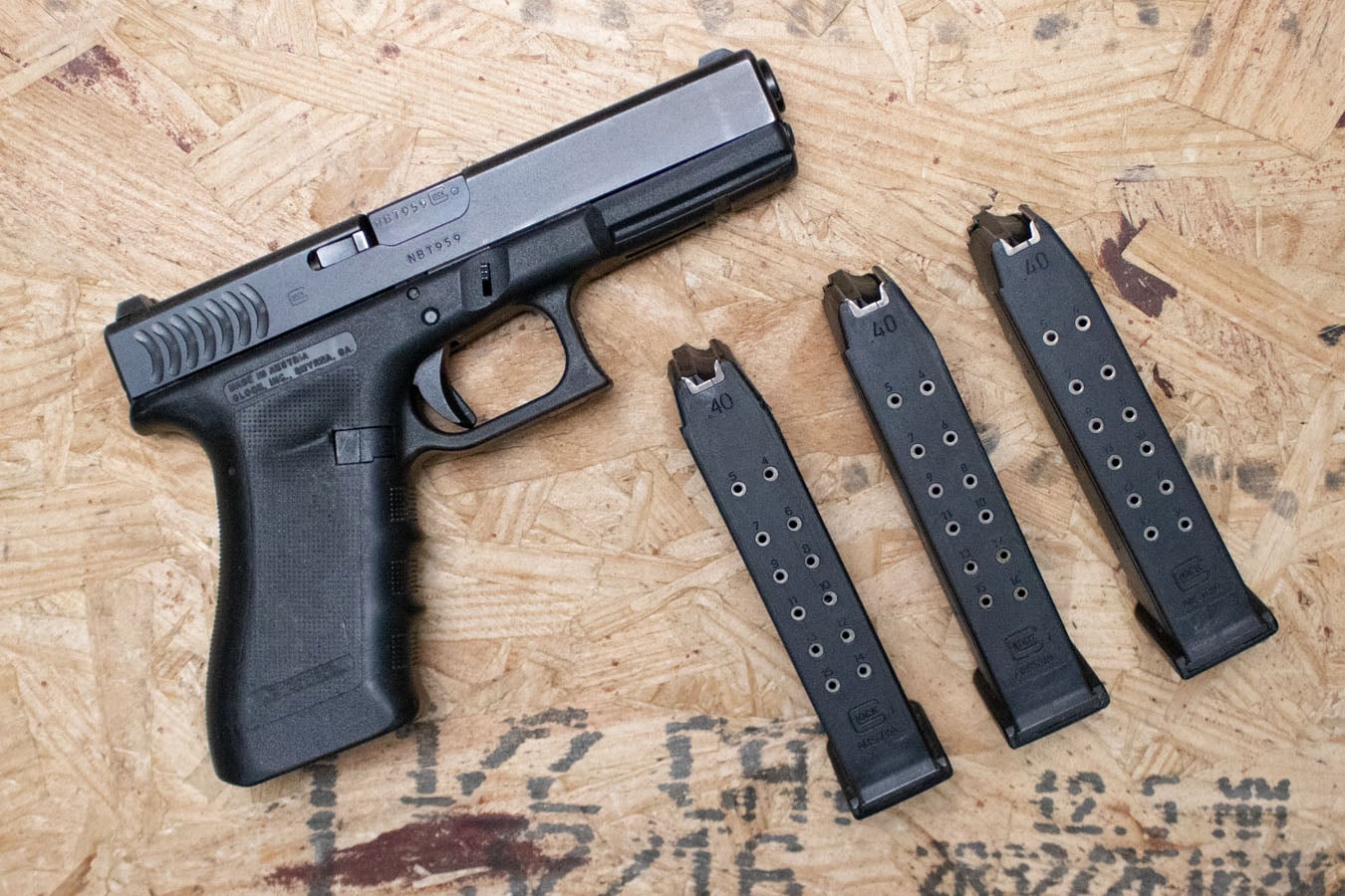 Glock 22 Gen3 RTF 40 S&W Used Police Trades with 3 Mags and Fish Gill ...