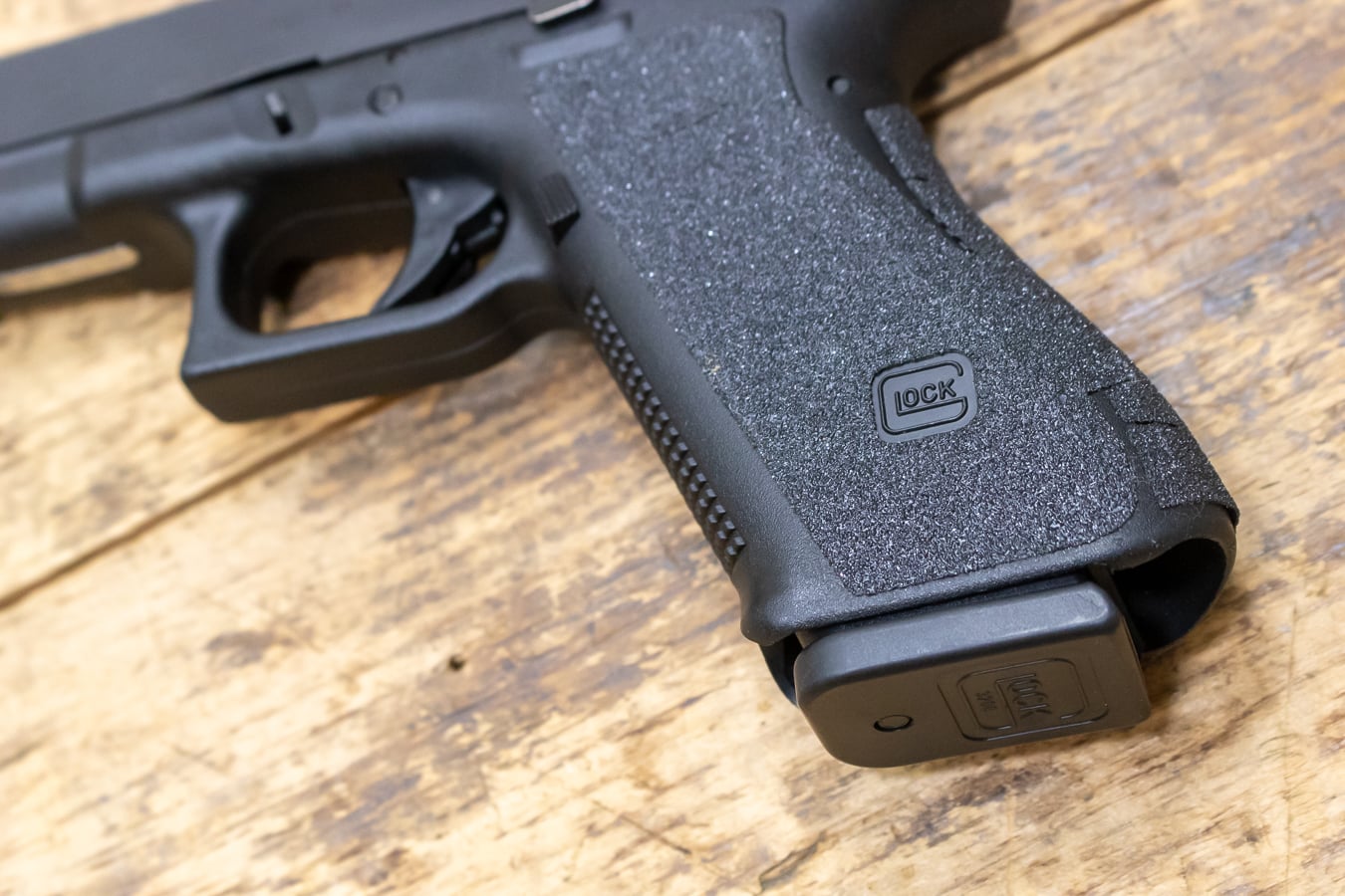 Glock 22C 40 S&W Police Trade-Ins with Lightning Cut and Ported Barrel ...