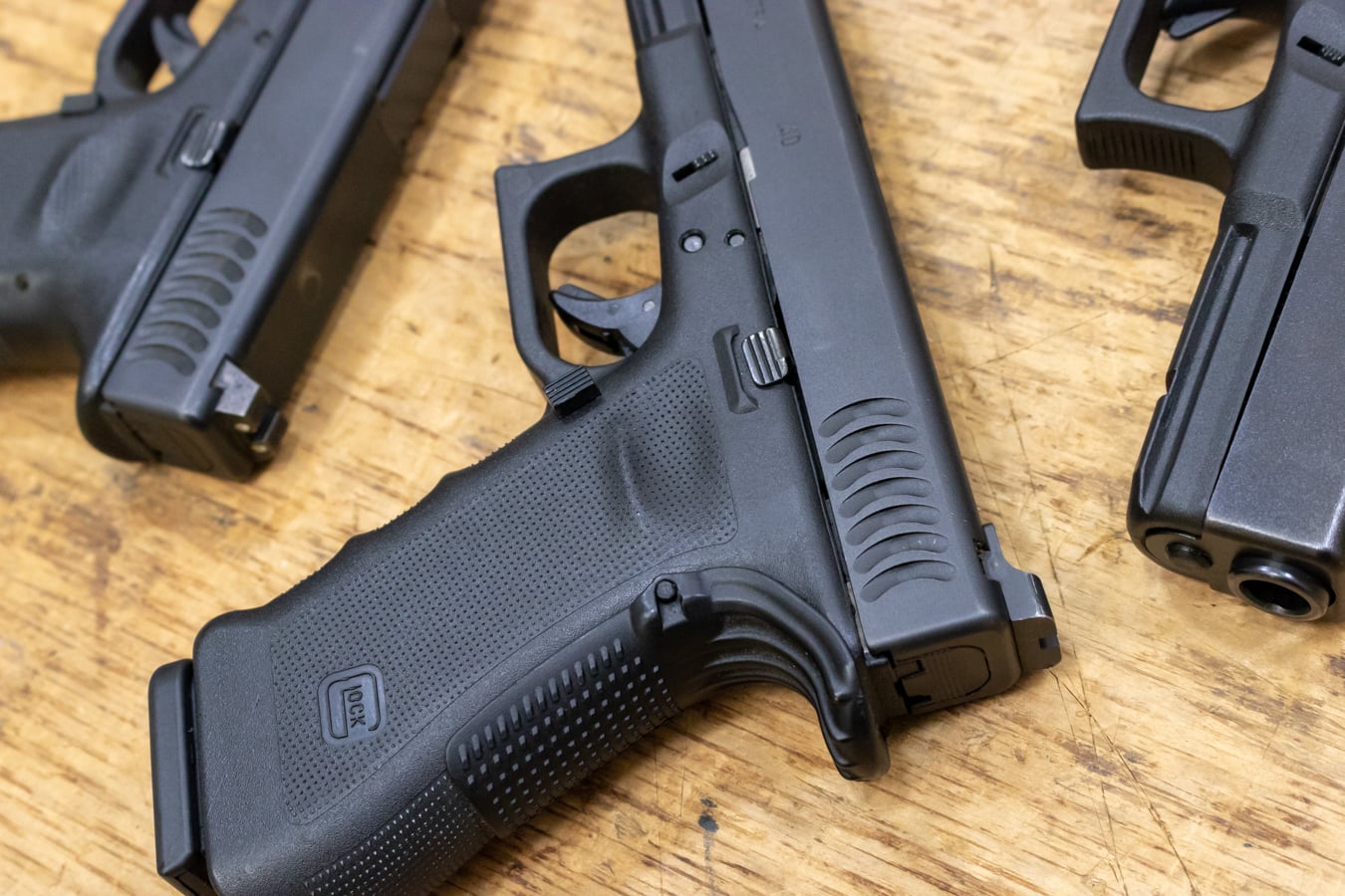 Glock 22 RTF2 (Gen3) 40 S&W Police Trade-Ins (Good Condition ...