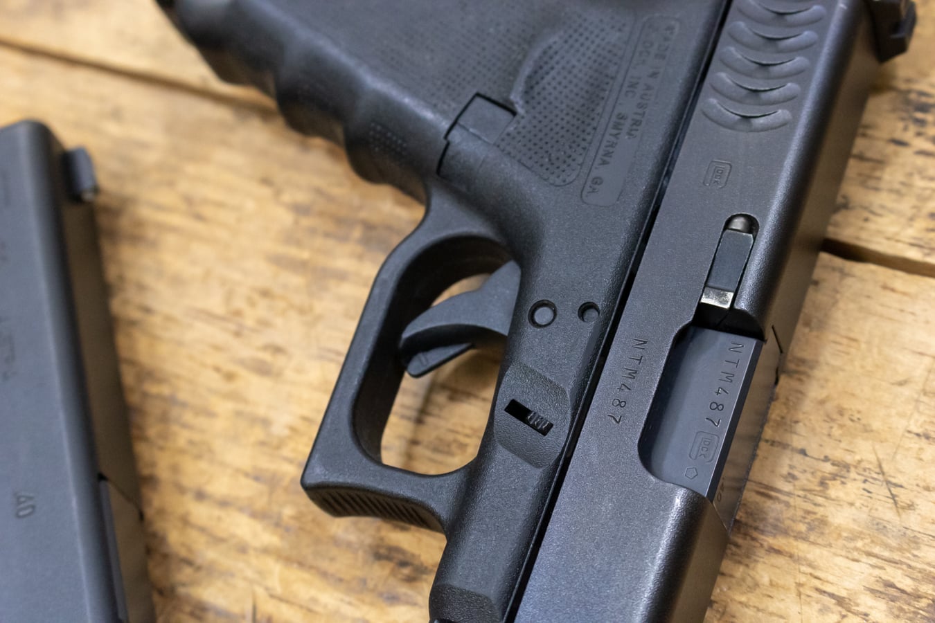 Glock 22 RTF2 (Gen3) 40 S&W Police Trade-Ins (Good Condition ...