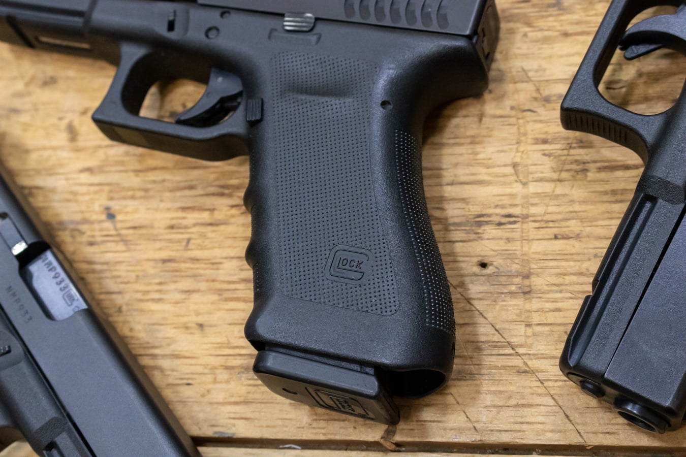 Glock 22 RTF2 (Gen3) 40 S&W Police Trade-Ins (Very Good Condition ...