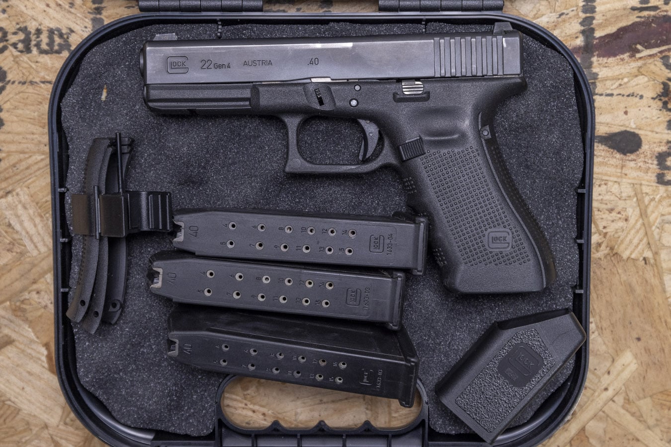 Glock 22 GEN4 .40 S&W Police Trade-In Pistol | Sportsman's Outdoor ...