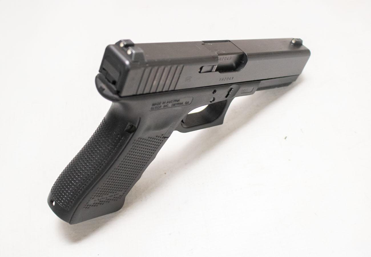 Glock 22 Gen4 40 S&W Police Trade-in Pistols with Front Accessory Rail ...