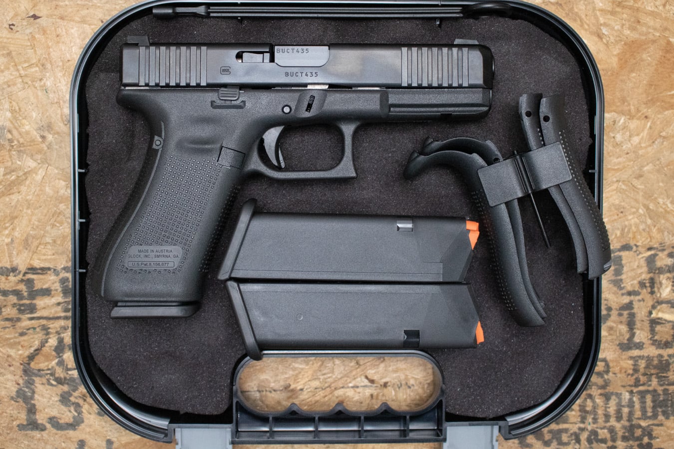 Glock 22 Gen5 40 S&W Police Trade-In Pistols with Night Sights (New In ...