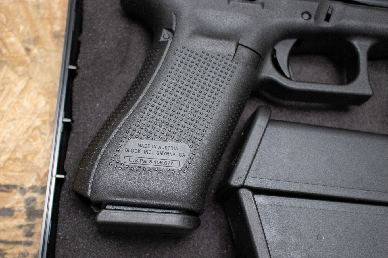 Glock 22 Gen5 40 S&W Police Trade-In Pistols with Night Sights (New In ...