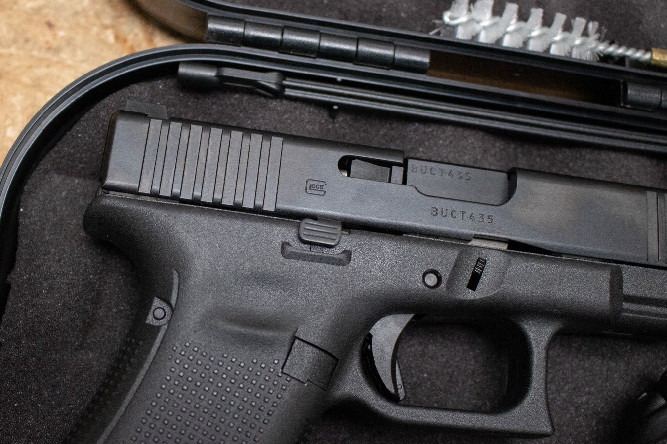 Glock 22 Gen5 40 S&W Police Trade-In Pistols with Night Sights (New In ...