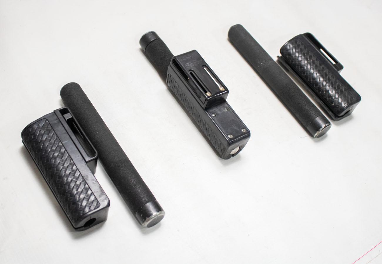 Batons Police Trade-in Talon Batons with Scabbard | Sportsman's Outdoor ...