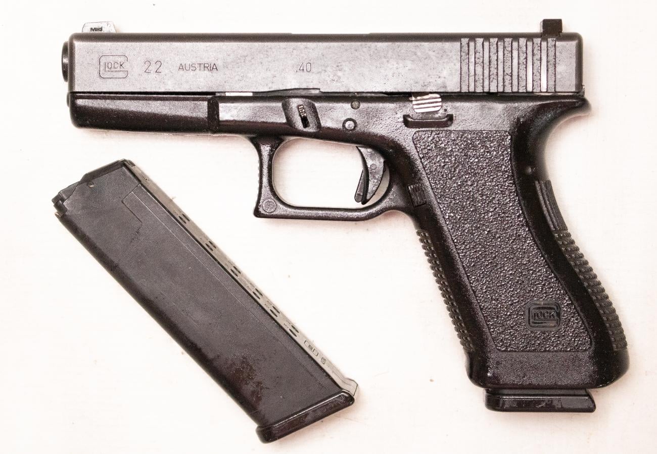 Glock 22 Gen2 40 S&W Police Trade-in Semi-Auto Pistol with Extra ...