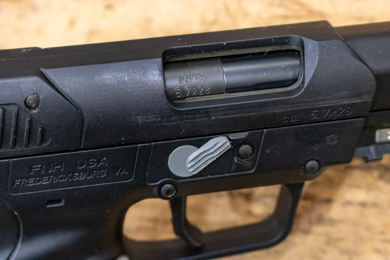 FNH FIVE-SEVEN 5.7x28mm Police Trade-in Pistol (Good Condition ...