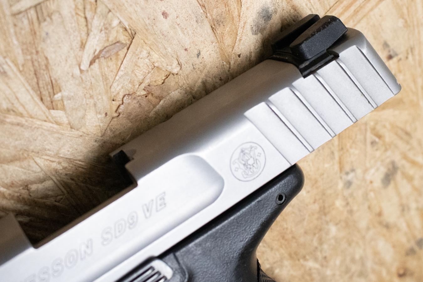 Smith & Wesson SD9VE 9mm Police Trade-In Pistol with Two-Tone Finish ...