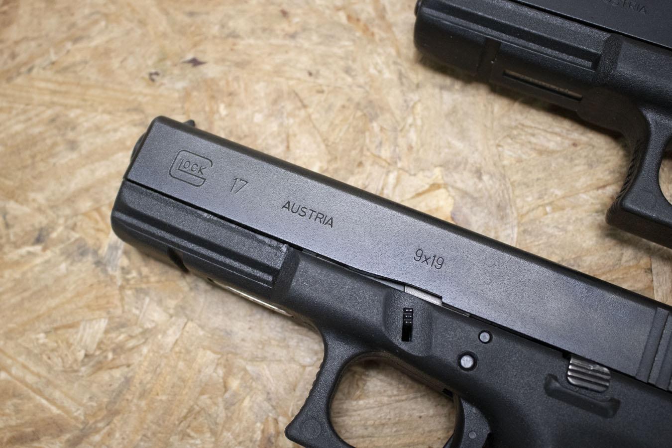 Glock 17 Gen3 9mm Police Trade-In Pistols with Finger Grooved Grip and ...