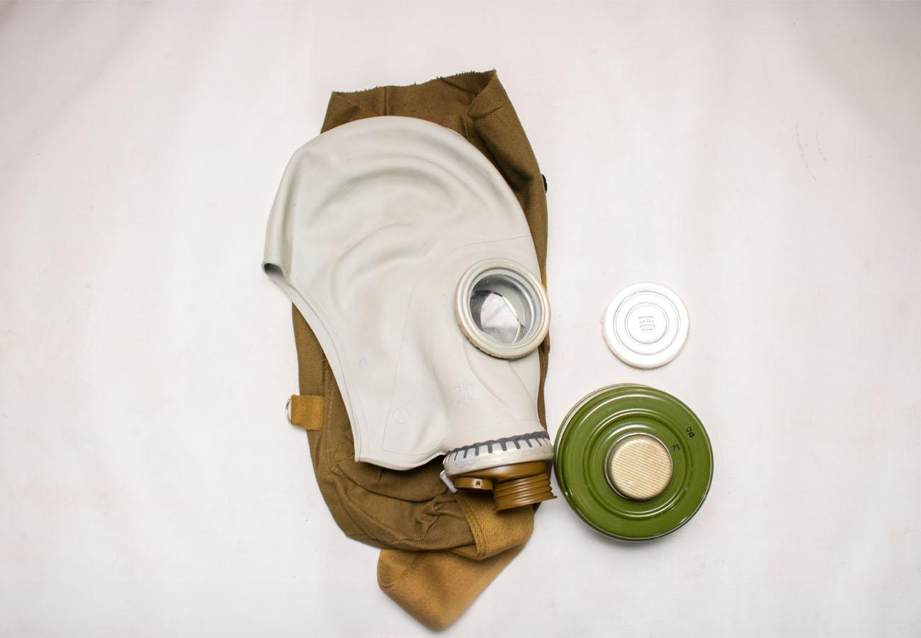 Russia GP-5 Gas Mask Kit with Filter | Sportsman's Outdoor Superstore