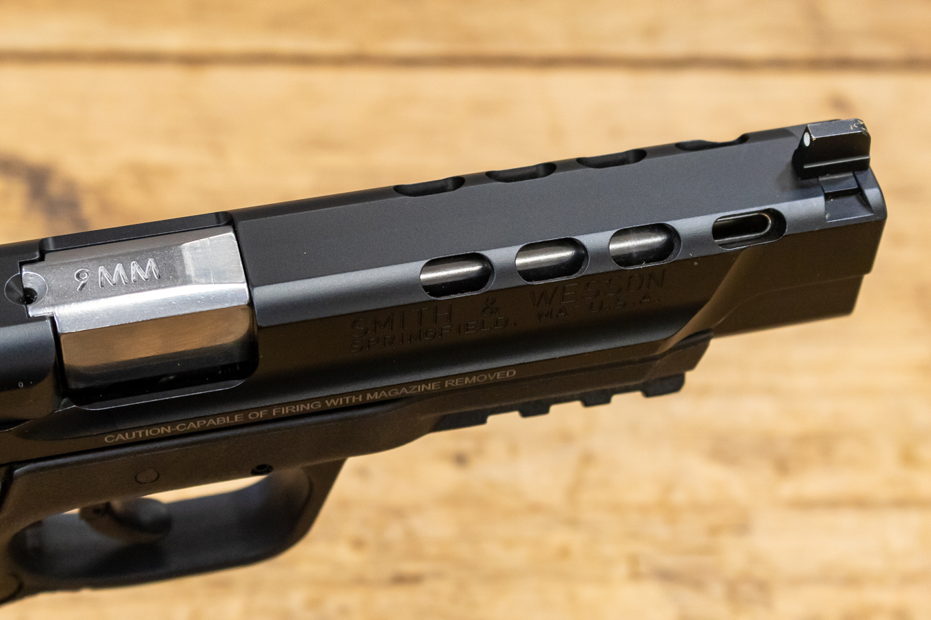 Smith & Wesson M&P9 Performance Center CORE 9mm Ported 17-Round Police ...