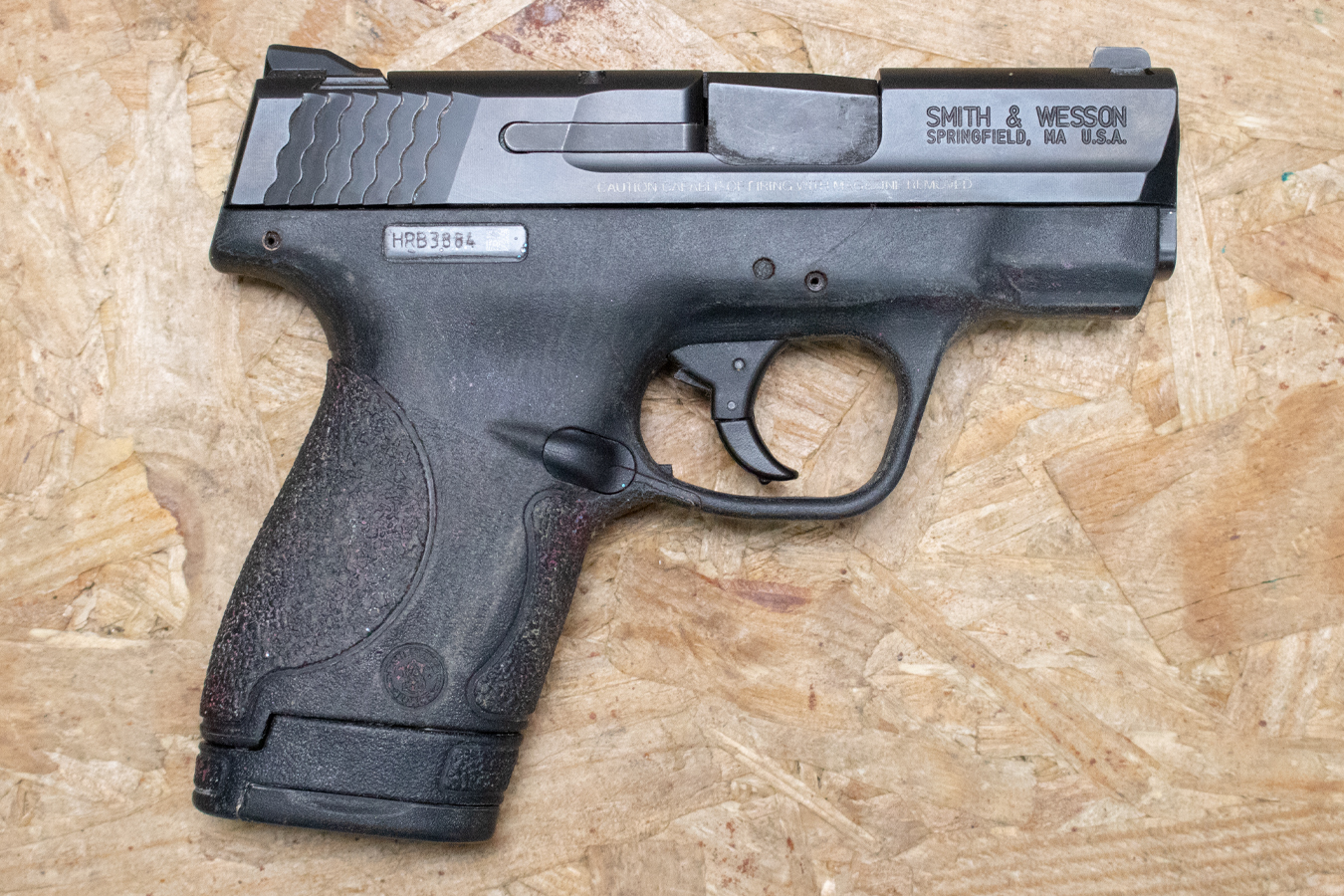 Smith & Wesson M&P40 Shield 40 S&W Police Trade-In Pistol with Extended ...