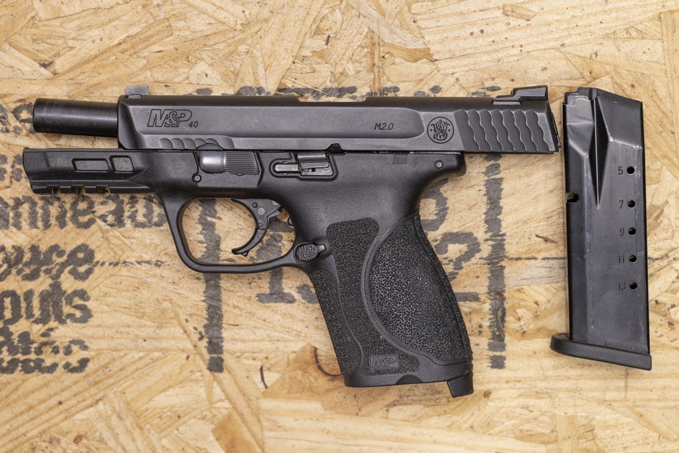 Smith & Wesson M&P40 M2.0 Compact 40 S&W Police Trade-in Pistol ...