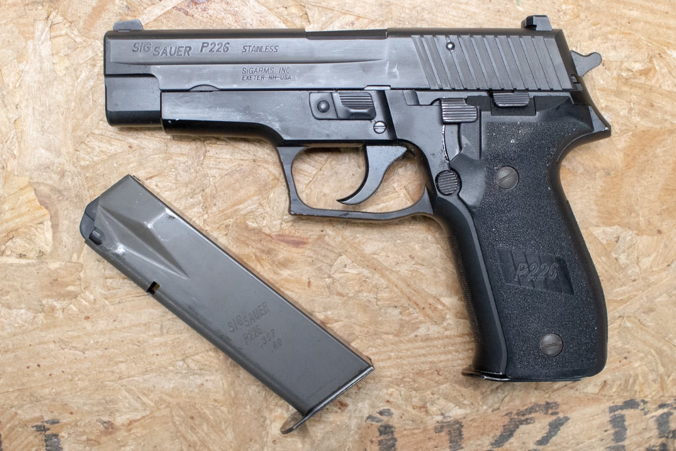 Sig Sauer P226 40 S&W Police Trade-In Pistol with German-Made Frame ...