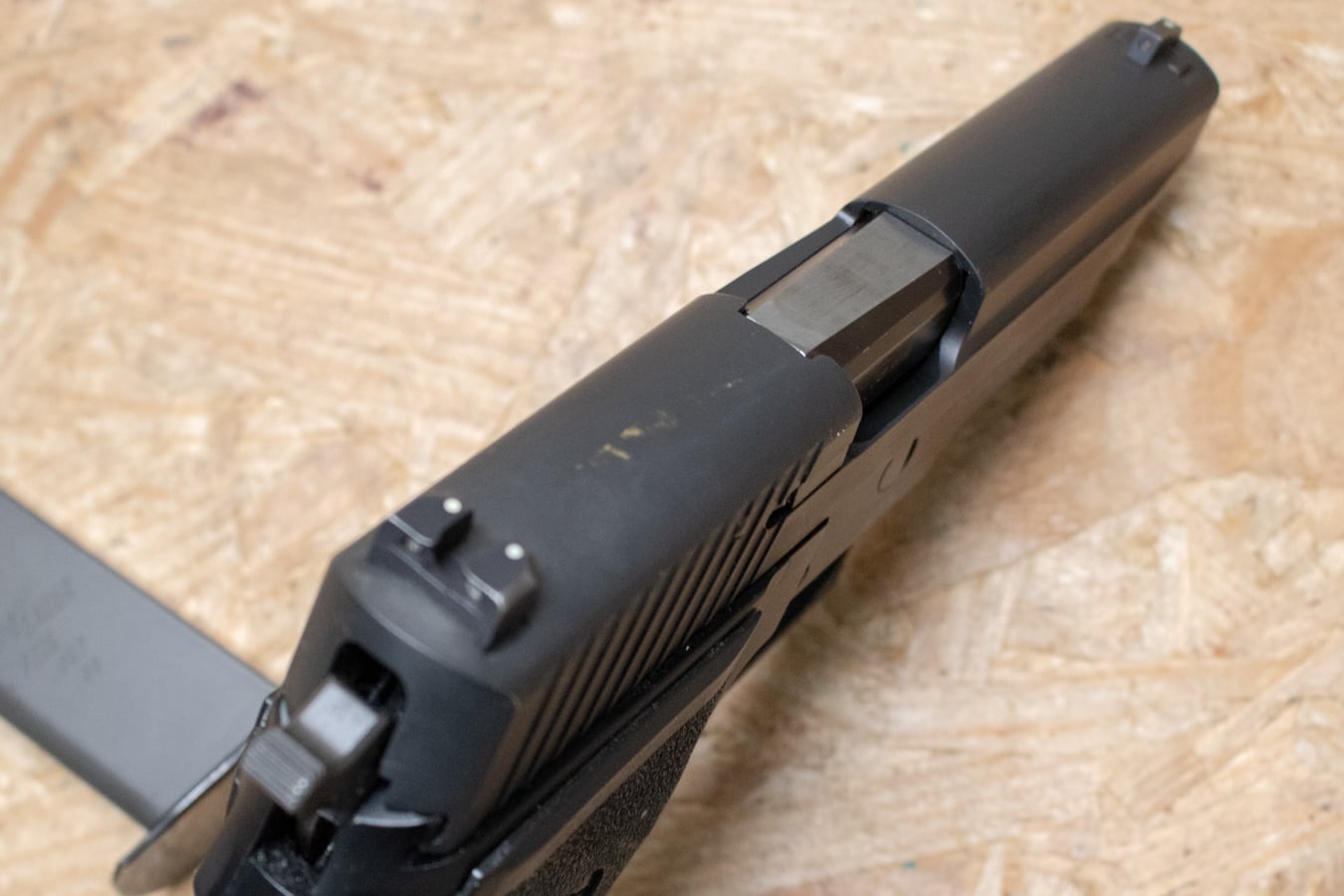 Sig Sauer P226 40 S&W Police Trade-In Pistol with German-Made Frame ...