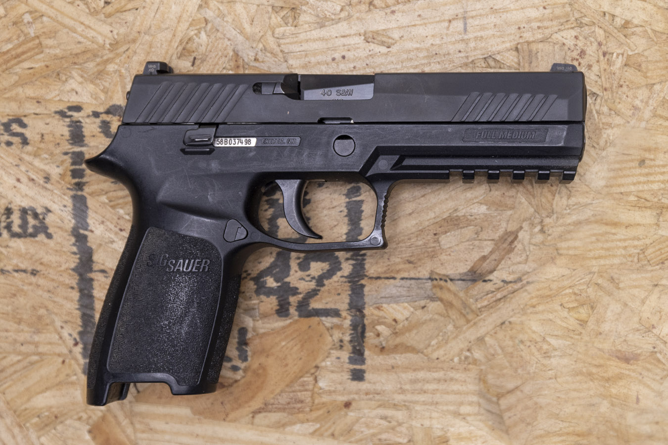 Sig Sauer P320 40 S&W Full-Size Police Trade-in Pistol (Mag Not ...