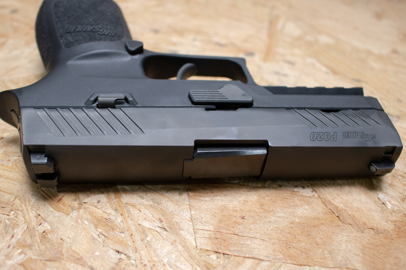 Sig Sauer P320 Compact 40 S&W Police Trade-In Pistol (Very Good ...