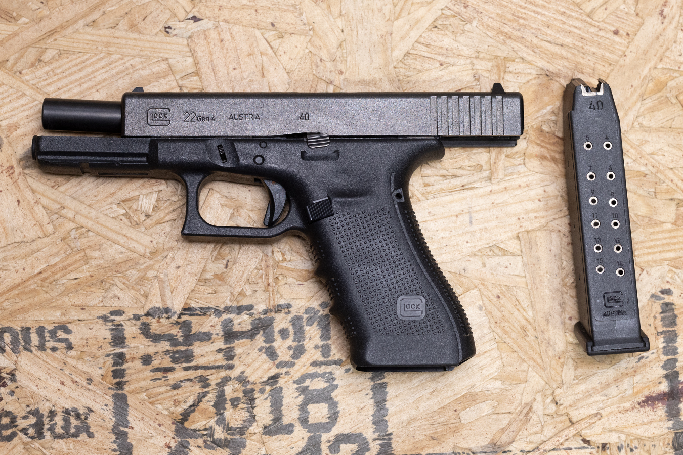Glock 22 Gen4 40 S&W Police Trade-In Pistol | Sportsman's Outdoor ...