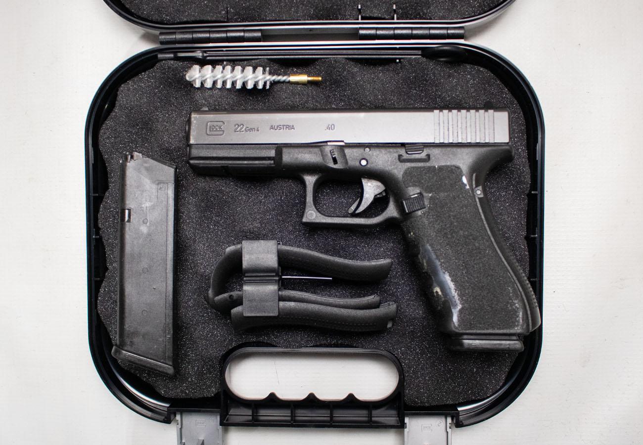 Glock 22 Gen4 40 S&W Police Trade-in Semi-Auto Pistol with Extra ...