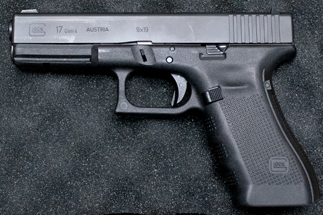 Glock 17 Gen4 9mm Police Trade-in Pistol (No Magazine Included ...